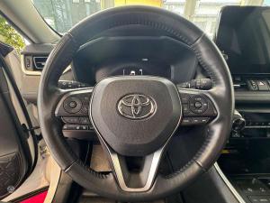 Balts Toyota RAV4 2024 Šauļi, ar dzinēja tilpumu 2.49 L un nobraukumu 103 tūkst. km par 32900 €, foto 16 vietnē AUTOMOTO.COM.LV