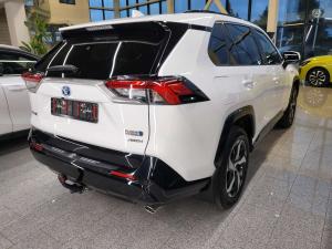 Balts Toyota RAV4 2024 Šauļi, ar dzinēja tilpumu 2.49 L un nobraukumu 15 tūkst. km par 42950 €, foto 7 vietnē AUTOMOTO.COM.LV