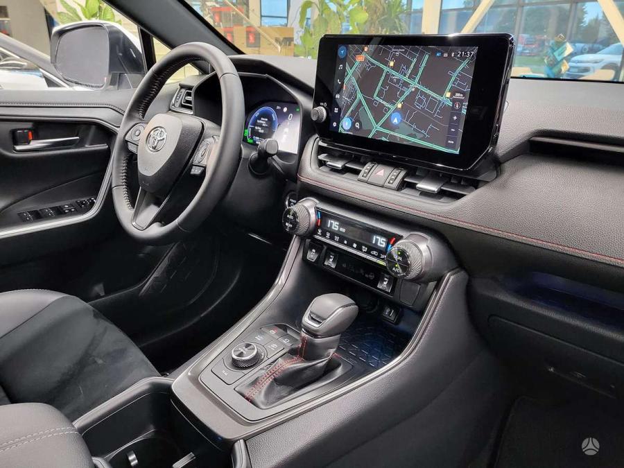 Balts Toyota RAV4 2024 Šauļi, ar dzinēja tilpumu 2.49 L un nobraukumu 15 tūkst. km par 42950 €, foto 15 vietnē AUTOMOTO.COM.LV