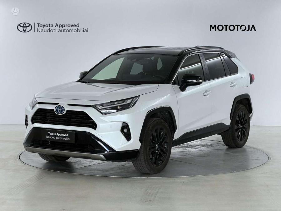 Balts Toyota RAV4 2024 Viļņa, ar dzinēja tilpumu 2.49 L un nobraukumu 76 tūkst. km par 40900 €, foto 1 vietnē AUTOMOTO.COM.LV