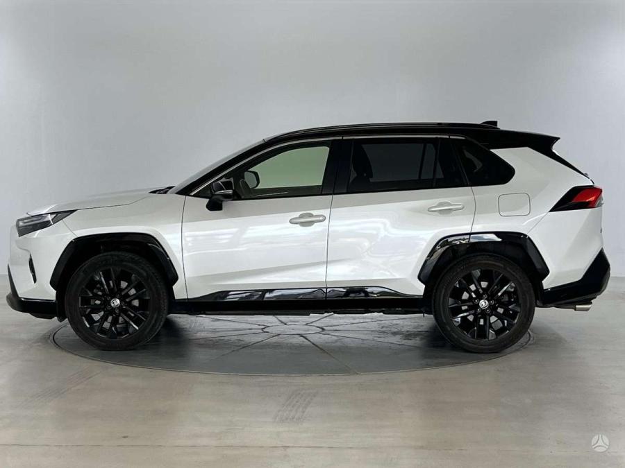 Balts Toyota RAV4 2024 Viļņa, ar dzinēja tilpumu 2.49 L un nobraukumu 76 tūkst. km par 40900 €, foto 4 vietnē AUTOMOTO.COM.LV