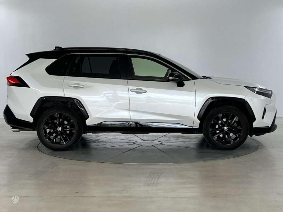 Balts Toyota RAV4 2024 Viļņa, ar dzinēja tilpumu 2.49 L un nobraukumu 76 tūkst. km par 40900 €, foto 17 vietnē AUTOMOTO.COM.LV