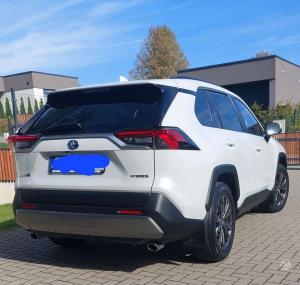 Balts Toyota RAV4 2024 Viļņa, ar dzinēja tilpumu 2.49 L un nobraukumu 54 tūkst. km par 35300 €, foto 6 vietnē AUTOMOTO.COM.LV