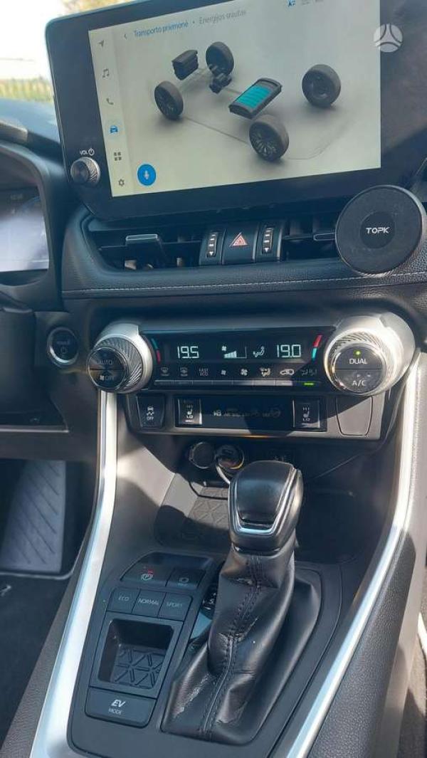 Balts Toyota RAV4 2024 Viļņa, ar dzinēja tilpumu 2.49 L un nobraukumu 54 tūkst. km par 35300 €, foto 10 vietnē AUTOMOTO.COM.LV