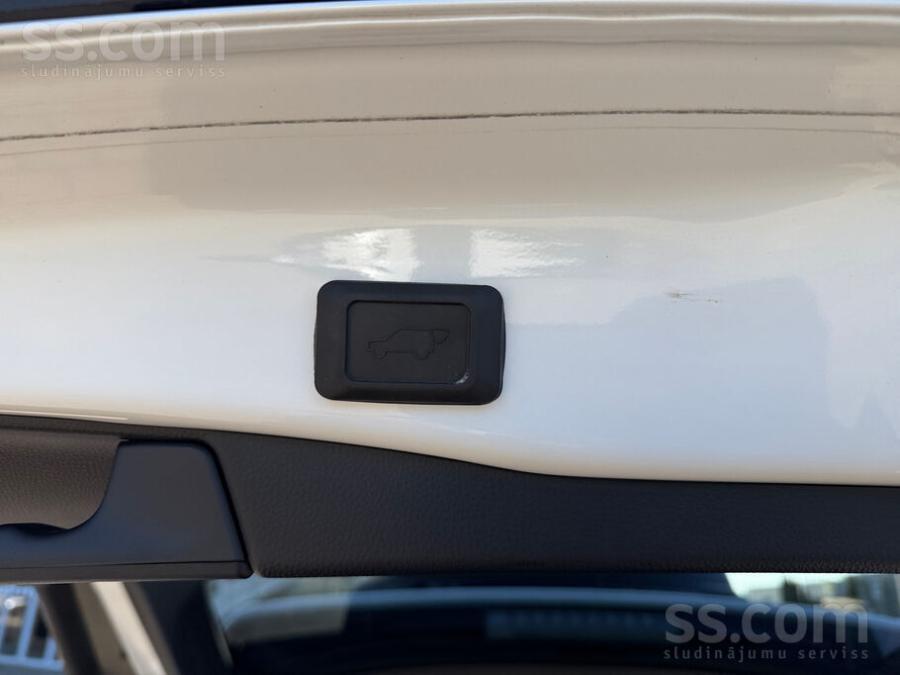 Balts Toyota RAV4 2024 Liepāja, ar dzinēja tilpumu 2.50 L un nobraukumu 43 tūkst. km par 33900 €, foto 12 vietnē AUTOMOTO.COM.LV