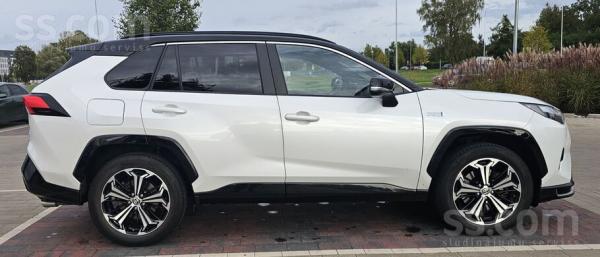 Balts Toyota RAV4 2024 Rīga, ar dzinēja tilpumu 2.50 L un nobraukumu 134 tūkst. km par 39500 €, foto 6 vietnē AUTOMOTO.COM.LV