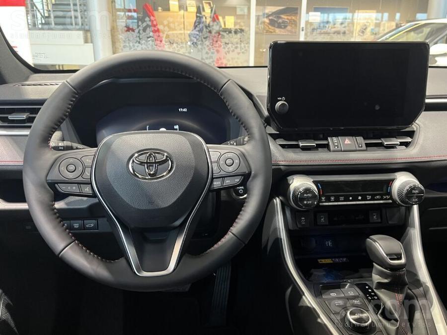 Balts Toyota RAV4 2025 Rīga, ar dzinēja tilpumu 2.50 L un nobraukumu 9 tūkst. km par 49600 €, foto 4 vietnē AUTOMOTO.COM.LV