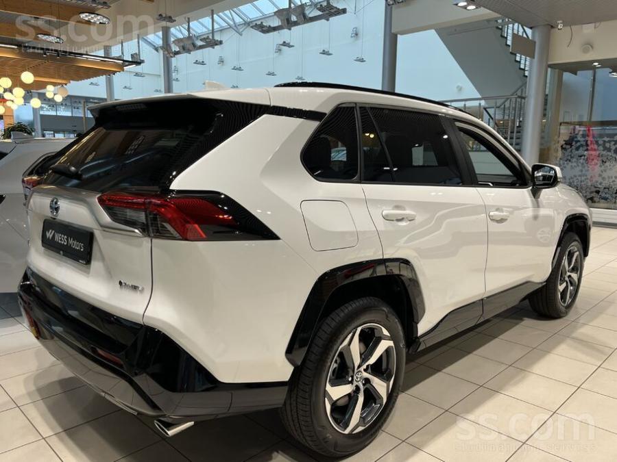 Balts Toyota RAV4 2025 Rīga, ar dzinēja tilpumu 2.50 L un nobraukumu 9 tūkst. km par 49600 €, foto 20 vietnē AUTOMOTO.COM.LV