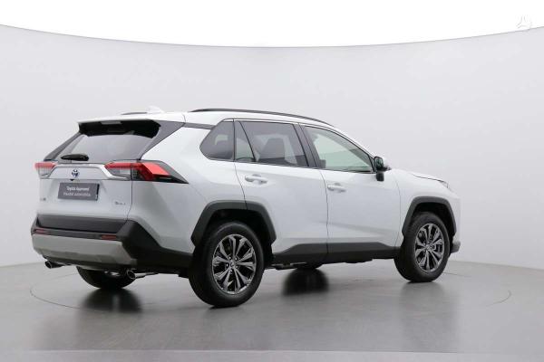 Balts Toyota RAV4 2025 Viļņa, ar dzinēja tilpumu 2.49 L un nobraukumu 10 tūkst. km par 43500 €, foto 2 vietnē AUTOMOTO.COM.LV
