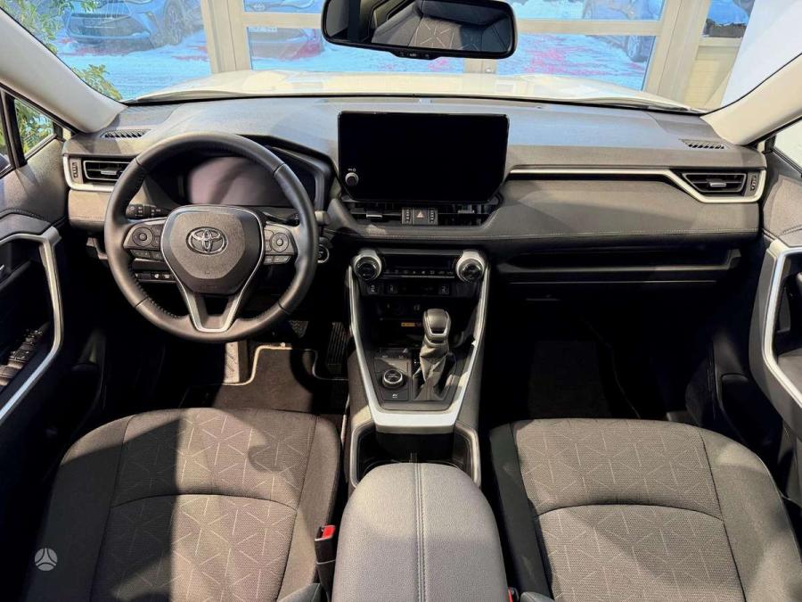 Balts Toyota RAV4 2025 Šauļi, ar dzinēja tilpumu 2.49 L un nobraukumu 15 tūkst. km par 37500 €, foto 10 vietnē AUTOMOTO.COM.LV