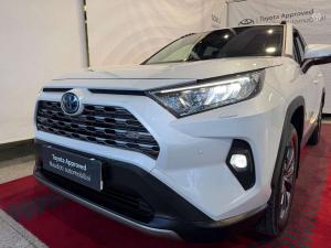 Balts Toyota RAV4 2025 Šauļi, ar dzinēja tilpumu 2.49 L un nobraukumu 15 tūkst. km par 37500 €, foto 22 vietnē AUTOMOTO.COM.LV