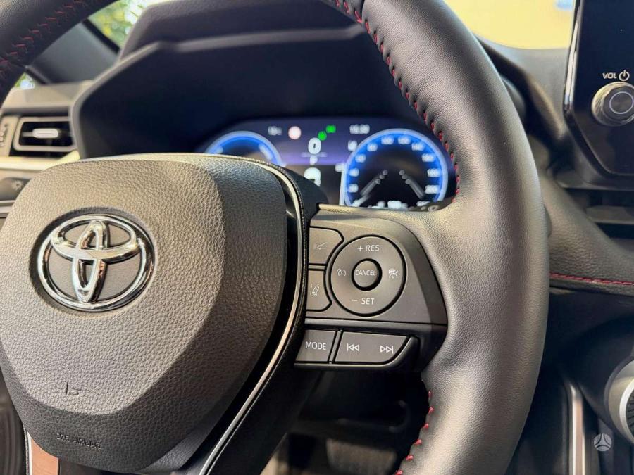 Balts Toyota RAV4 2025 Šauļi, ar dzinēja tilpumu 2.49 L un nobraukumu 15 tūkst. km par 45900 €, foto 18 vietnē AUTOMOTO.COM.LV
