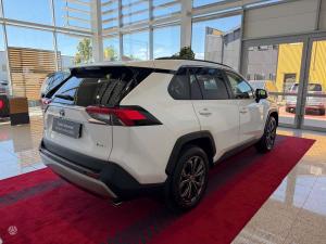 Balts Toyota RAV4 2025 Šauļi, ar dzinēja tilpumu 2.49 L un nobraukumu 16 tūkst. km par 37900 €, foto 5 vietnē AUTOMOTO.COM.LV