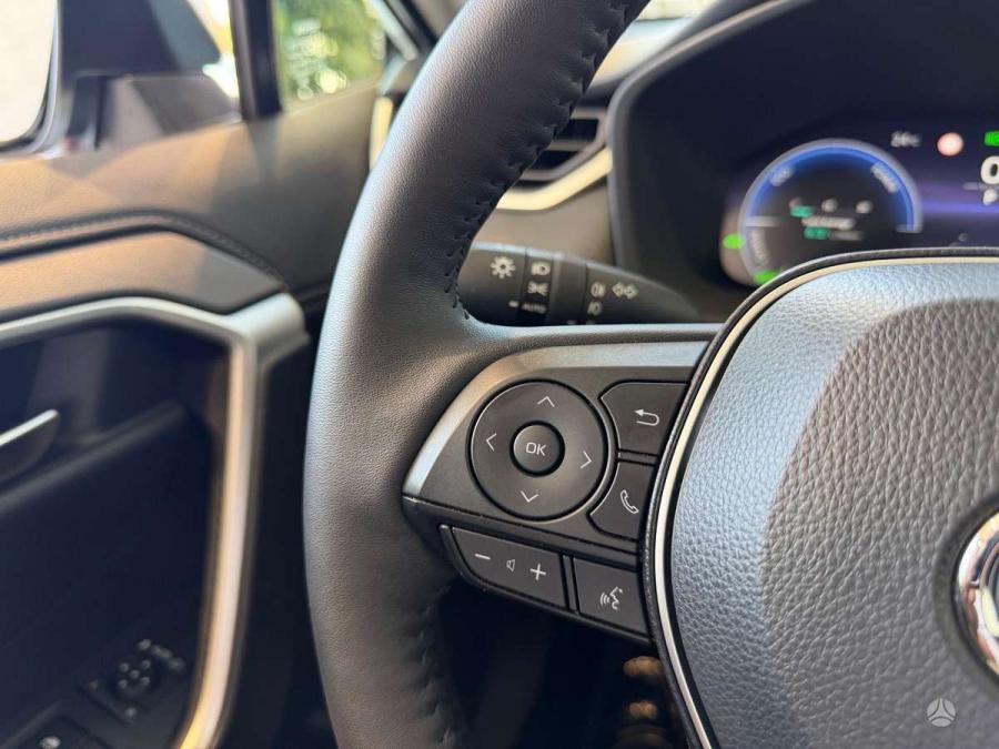 Balts Toyota RAV4 2025 Šauļi, ar dzinēja tilpumu 2.49 L un nobraukumu 16 tūkst. km par 37900 €, foto 16 vietnē AUTOMOTO.COM.LV