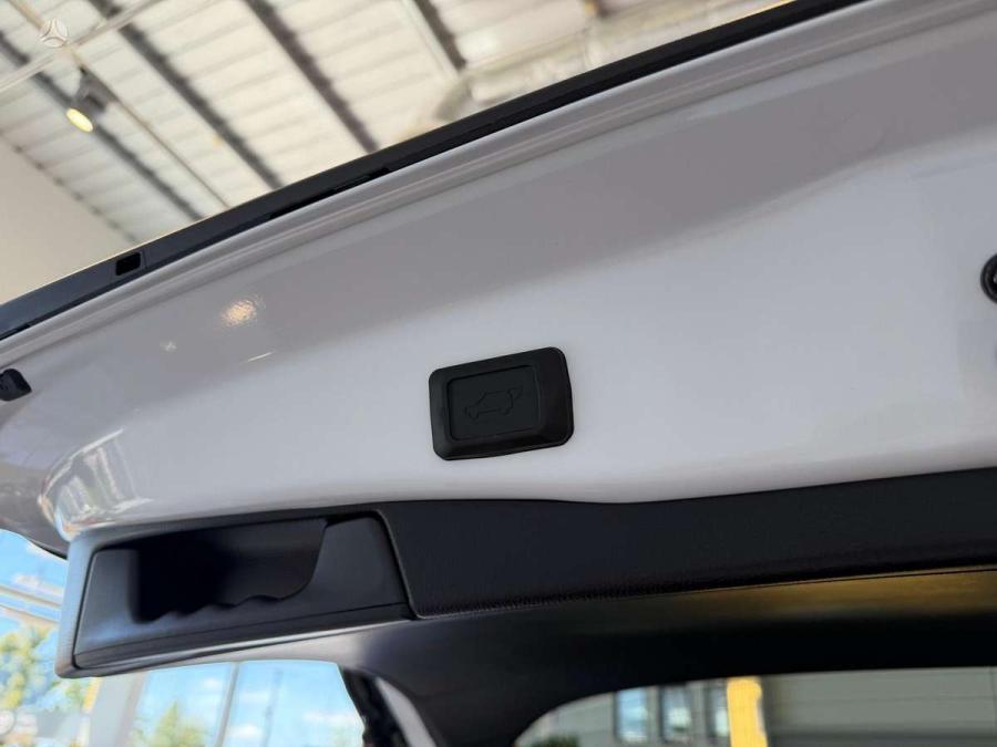 Balts Toyota RAV4 2025 Šauļi, ar dzinēja tilpumu 2.49 L un nobraukumu 16 tūkst. km par 37900 €, foto 19 vietnē AUTOMOTO.COM.LV