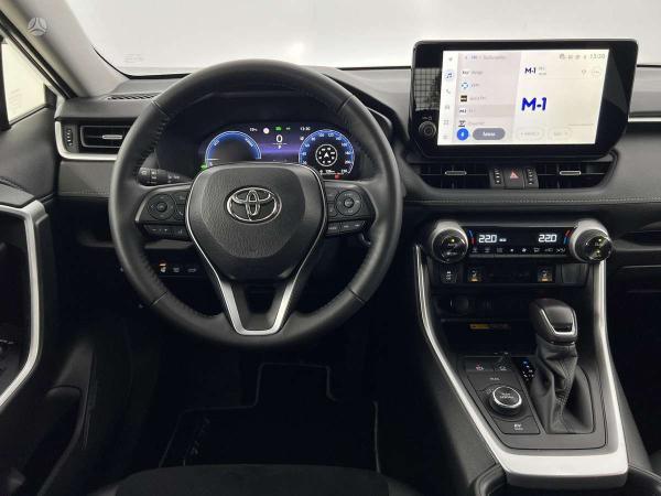 White Toyota RAV4 2025 in Vilnius, with an engine capacity of 2.49 L and mileage of 30 thousand km for 40900 €, photo 9 on AUTOMOTO.COM.LV