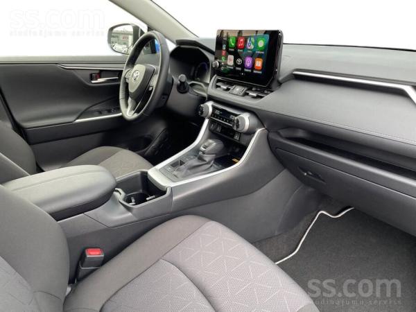Balts Toyota RAV4 2025 Rīga, ar dzinēja tilpumu 2.50 L un nobraukumu 11 tūkst. km par 37990 €, foto 6 vietnē AUTOMOTO.COM.LV