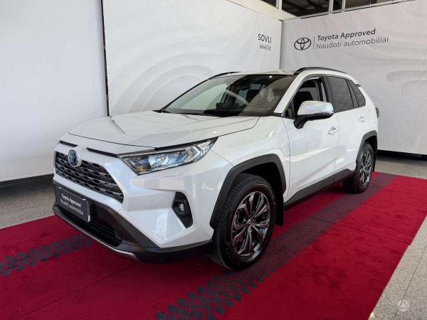White Toyota RAV4 2025 in Siauliai, with an engine capacity of 2.49 L and mileage of 18 thousand km for 37900 €, photo 1 on AUTOMOTO.COM.LV