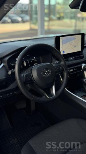 Balts Toyota RAV4 2025 Rīga, ar dzinēja tilpumu 2.50 L un nobraukumu 55 tūkst. km par 34500 €, foto 17 vietnē AUTOMOTO.COM.LV