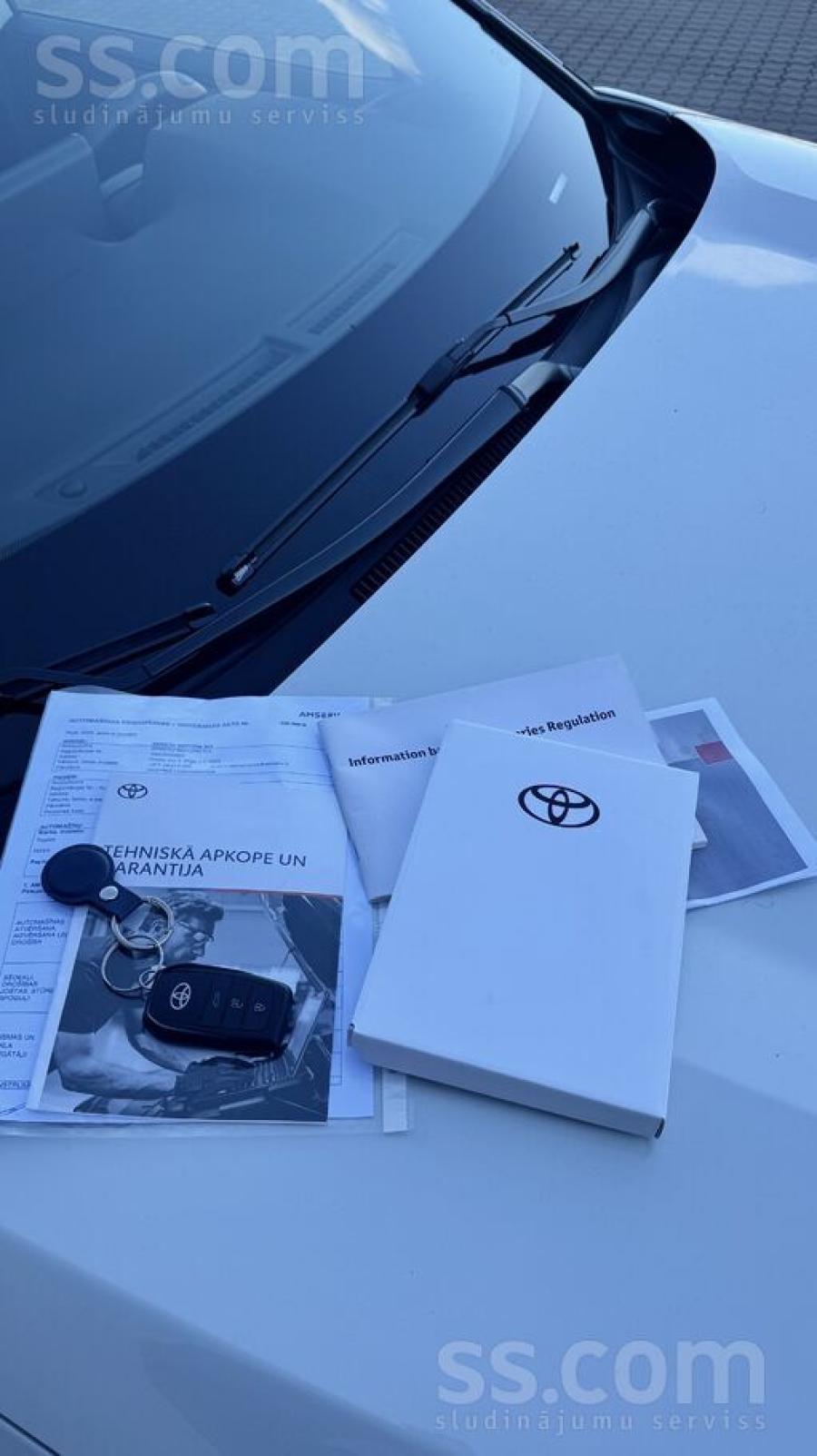 Balts Toyota RAV4 2025 Rīga, ar dzinēja tilpumu 2.50 L un nobraukumu 55 tūkst. km par 34500 €, foto 35 vietnē AUTOMOTO.COM.LV