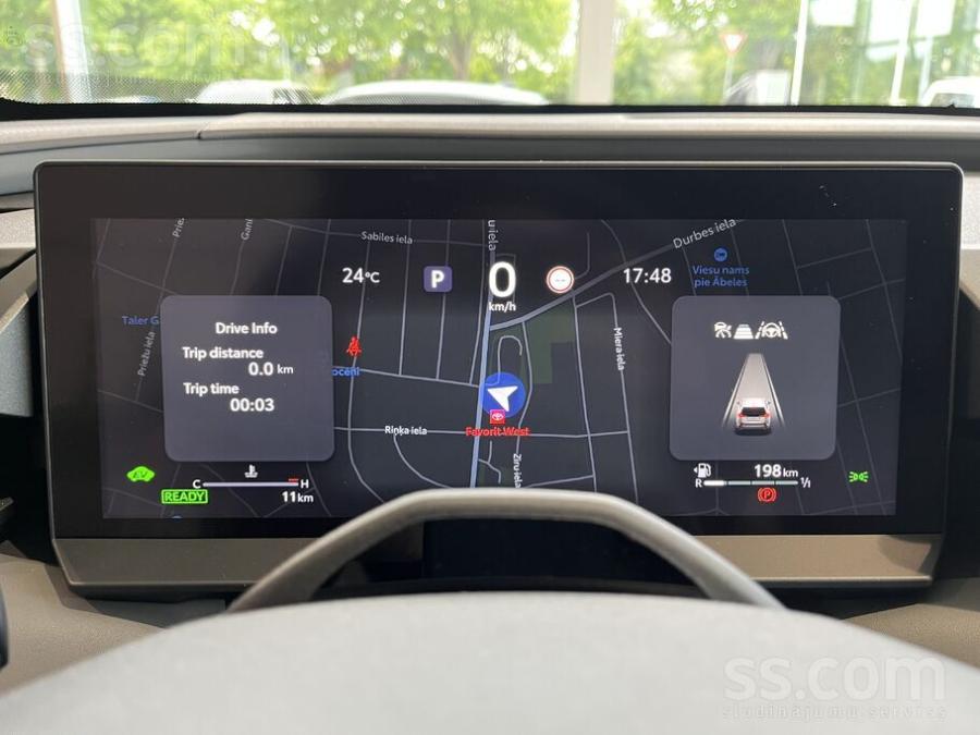 Balts Toyota RAV4 2026 Ventspils, ar dzinēja tilpumu 2.50 L un nobraukumu 10 tūkst. km par 48250 €, foto 16 vietnē AUTOMOTO.COM.LV