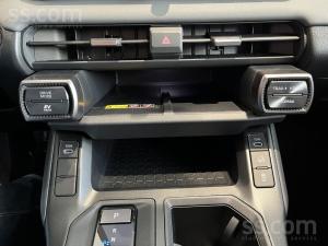 Balts Toyota RAV4 2026 Ventspils, ar dzinēja tilpumu 2.50 L un nobraukumu 10 tūkst. km par 48250 €, foto 18 vietnē AUTOMOTO.COM.LV