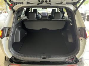 Balts Toyota RAV4 2026 Ventspils, ar dzinēja tilpumu 2.50 L un nobraukumu 10 tūkst. km par 48250 €, foto 27 vietnē AUTOMOTO.COM.LV