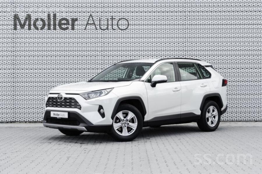 White Toyota RAV4 2026 in Riga, with an engine capacity of 2.00 L and mileage of 93 thousand km for 26050 €, photo 1 on AUTOMOTO.COM.LV