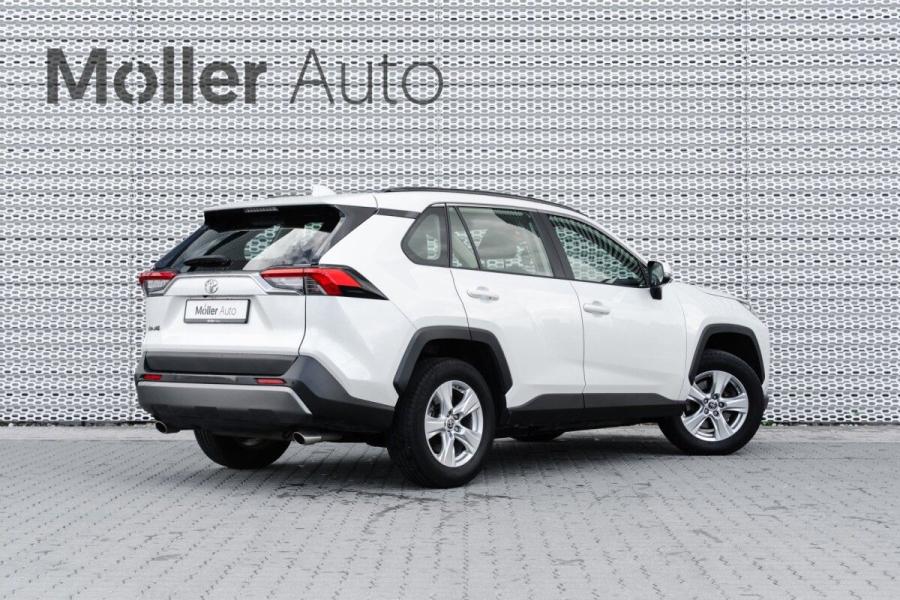 Balts Toyota RAV4 2026 Mārupe, ar dzinēja tilpumu 2.00 L un nobraukumu 93 tūkst. km par 26050 €, foto 5 vietnē AUTOMOTO.COM.LV