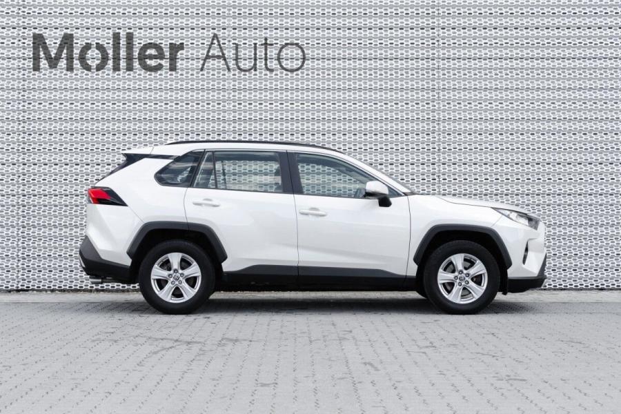 Balts Toyota RAV4 2026 Mārupe, ar dzinēja tilpumu 2.00 L un nobraukumu 93 tūkst. km par 26050 €, foto 6 vietnē AUTOMOTO.COM.LV