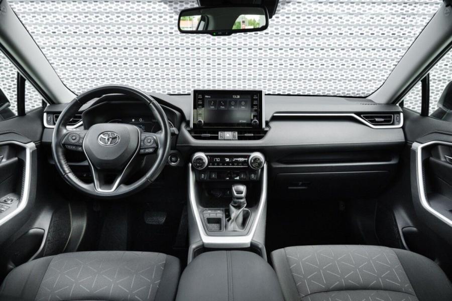 Balts Toyota RAV4 2026 Mārupe, ar dzinēja tilpumu 2.00 L un nobraukumu 93 tūkst. km par 26050 €, foto 7 vietnē AUTOMOTO.COM.LV