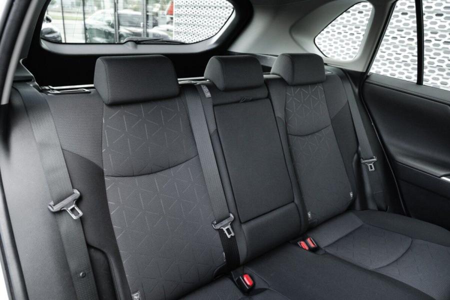 Balts Toyota RAV4 2026 Mārupe, ar dzinēja tilpumu 2.00 L un nobraukumu 93 tūkst. km par 26050 €, foto 16 vietnē AUTOMOTO.COM.LV