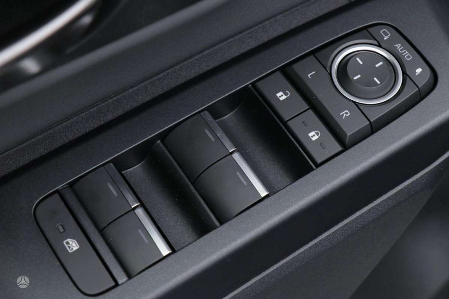 Balts Toyota RAV4 2026 Viļņa, ar dzinēja tilpumu 1.99 L un nobraukumu 1 tūkst. km par 50500 €, foto 25 vietnē AUTOMOTO.COM.LV