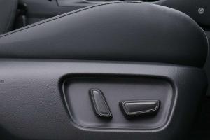 Balts Toyota RAV4 2026 Viļņa, ar dzinēja tilpumu 1.99 L un nobraukumu 1 tūkst. km par 50500 €, foto 28 vietnē AUTOMOTO.COM.LV