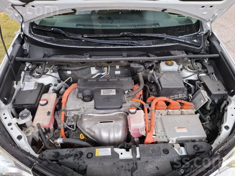 Balts Toyota RAV4 2016 Ventspils, ar dzinēja tilpumu 2.50 L un nobraukumu 233 tūkst. km par 16000 €, foto 16 vietnē AUTOMOTO.COM.LV