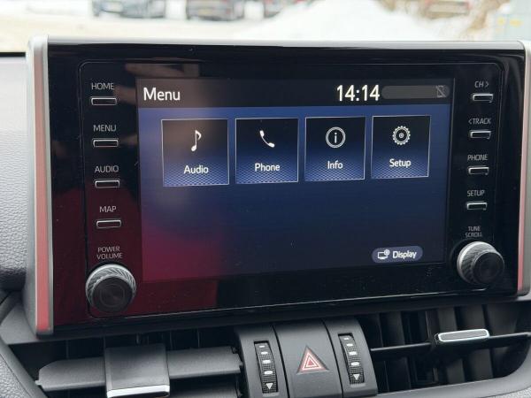 Белый Тойота РАВ 4 2021 в Пярну, объемом двигателя 2.50 л и пробегом 82 тыс. км за 28950 €, фото 11 на AUTOMOTO.COM.LV