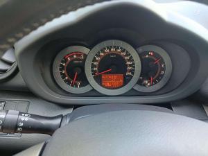 Balts Toyota RAV4 2011 Tauragė, ar dzinēja tilpumu 2.20 L un nobraukumu 230 tūkst. km par 7300 €, foto 17 vietnē AUTOMOTO.COM.LV