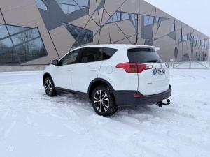 Balts Toyota RAV4 2015 Šauļi, ar dzinēja tilpumu 2.20 L un nobraukumu 234 tūkst. km par 10200 €, foto 11 vietnē AUTOMOTO.COM.LV