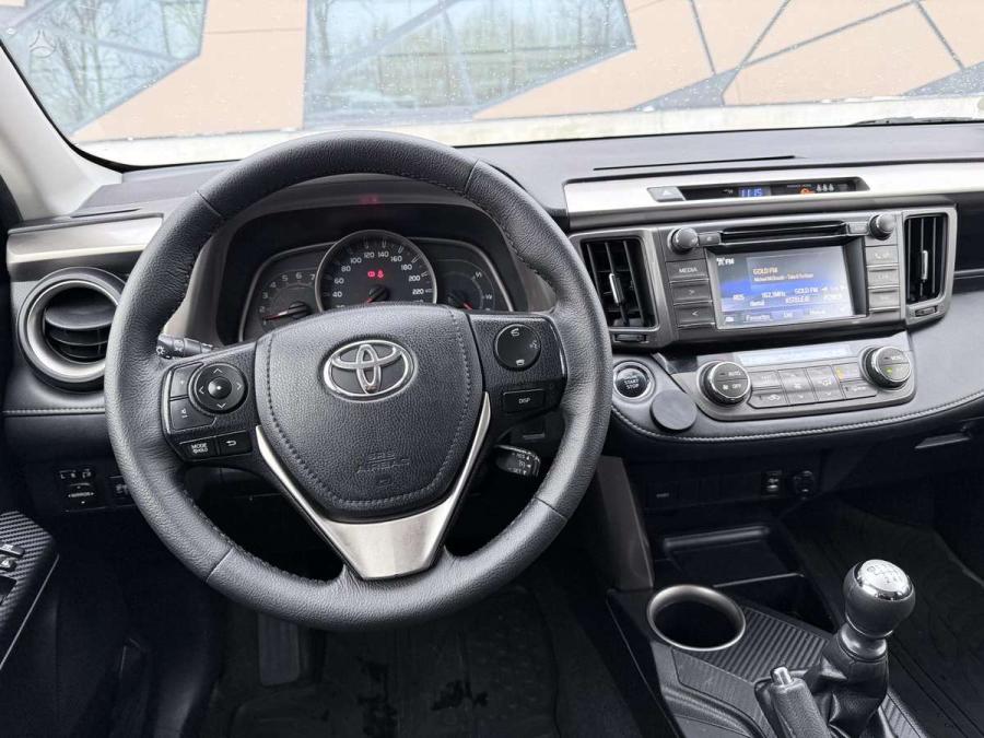 Balts Toyota RAV4 2015 Šauļi, ar dzinēja tilpumu 2.20 L un nobraukumu 234 tūkst. km par 10200 €, foto 30 vietnē AUTOMOTO.COM.LV