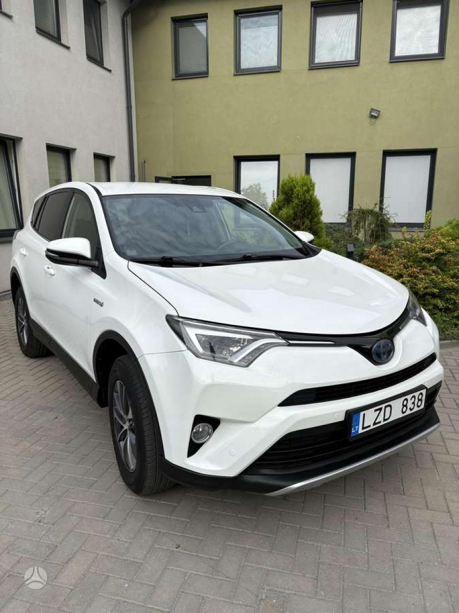 Balts Toyota RAV4 2016 Marijampole, ar dzinēja tilpumu 2.49 L un nobraukumu 247 tūkst. km par 15500 €, foto 15 vietnē AUTOMOTO.COM.LV
