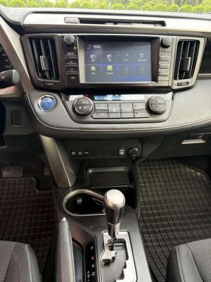 Balts Toyota RAV4 2016 Marijampole, ar dzinēja tilpumu 2.49 L un nobraukumu 247 tūkst. km par 15500 €, foto 16 vietnē AUTOMOTO.COM.LV