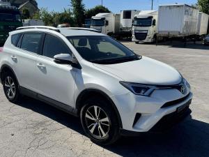 White Toyota RAV4 2017 in Siauliai, with an engine capacity of 2.00 L and mileage of 250 thousand km for 8100 €, photo  on AUTOMOTO.COM.LV