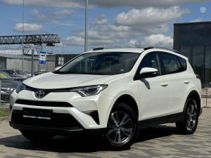 White Toyota RAV4 2017 in Siauliai, with an engine capacity of 2.00 L and mileage of 295 thousand km for 10200 €, photo 3 on AUTOMOTO.COM.LV