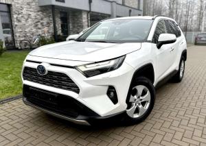 White Toyota RAV4 2022 in Vilnius, with an engine capacity of 2.49 L and mileage of 244 thousand km for 22385 €, photo  on AUTOMOTO.COM.LV