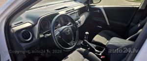 White Toyota RAV4 2013 in Tallinn, with an engine capacity of 2.00 L and mileage of 69 thousand km for 12300 €, photo 10 on AUTOMOTO.COM.LV