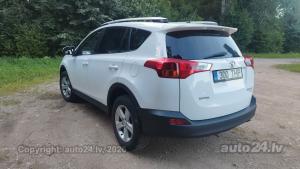 Белый Тойота РАВ 4 2013 в Таллин, объемом двигателя 2.20 л и пробегом 322 тыс. км за 6999 €, фото 4 на AUTOMOTO.COM.LV