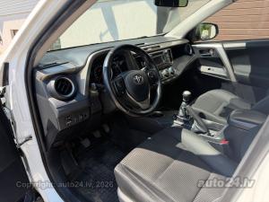 Balts Toyota RAV4 2014 Veru, ar dzinēja tilpumu 2.00 L un nobraukumu 256 tūkst. km par 8500 €, foto 6 vietnē AUTOMOTO.COM.LV