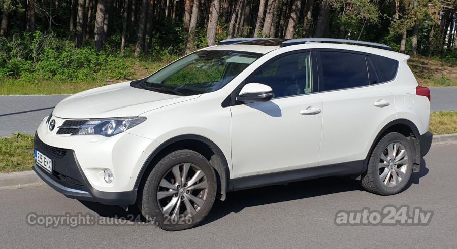 White Toyota RAV4 2014 in Tallinn, with an engine capacity of 2.00 L and mileage of 124 thousand km for 14000 €, photo 1 on AUTOMOTO.COM.LV