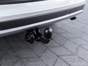 White Toyota RAV4 2016 in Tallinn, with an engine capacity of 2.00 L and mileage of 221 thousand km for 13990 €, photo 22 on AUTOMOTO.COM.LV