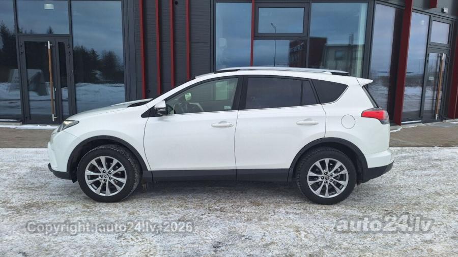 Balts Toyota RAV4 2017 Tallina, ar dzinēja tilpumu 2.00 L un nobraukumu 199 tūkst. km par 14900 €, foto 5 vietnē AUTOMOTO.COM.LV